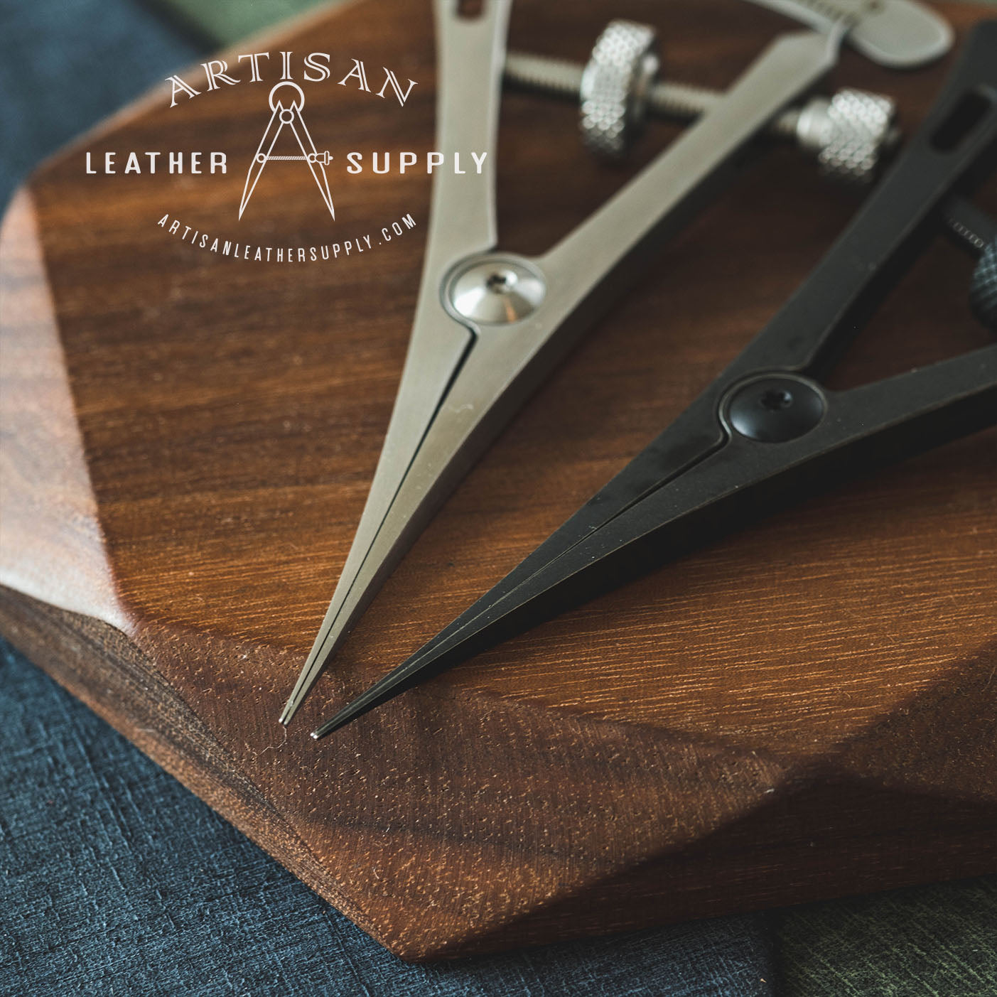 Precision Scratch Compass – artisan leather supply